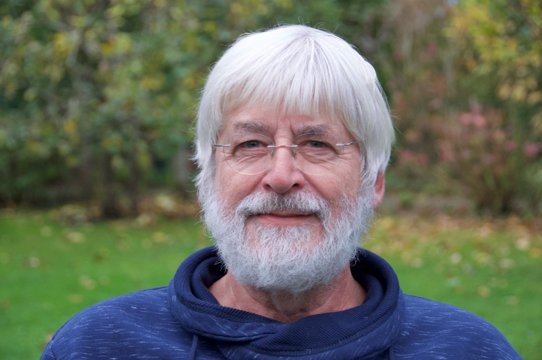 'Tot aan het morgenlicht': verzamelde gedichten van Hein Stufkens – Ongrond